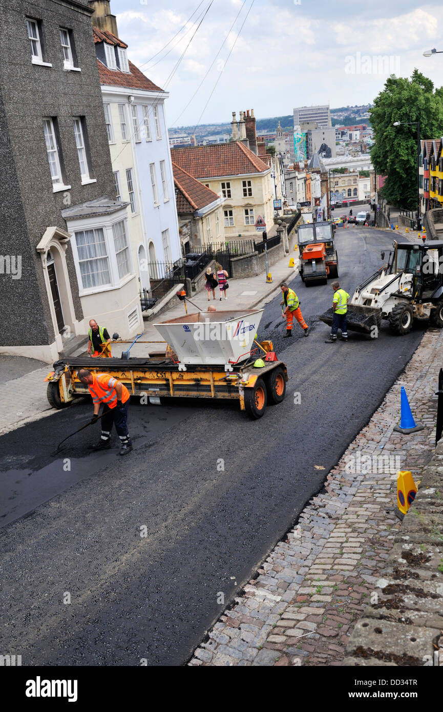 Uk Urban Road Works Stock Photos & Uk Urban Road Works Stock Images - Alamy