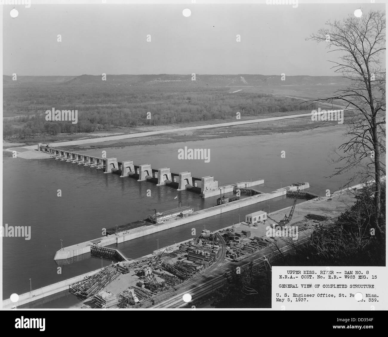 Dam structure Black and White Stock Photos & Images - Alamy