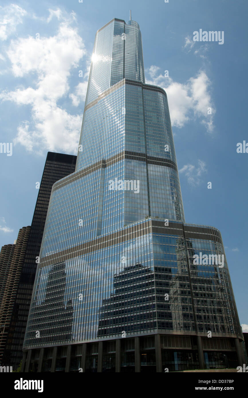 Trump International Hotel and Tower, 92-story structure designed by ...