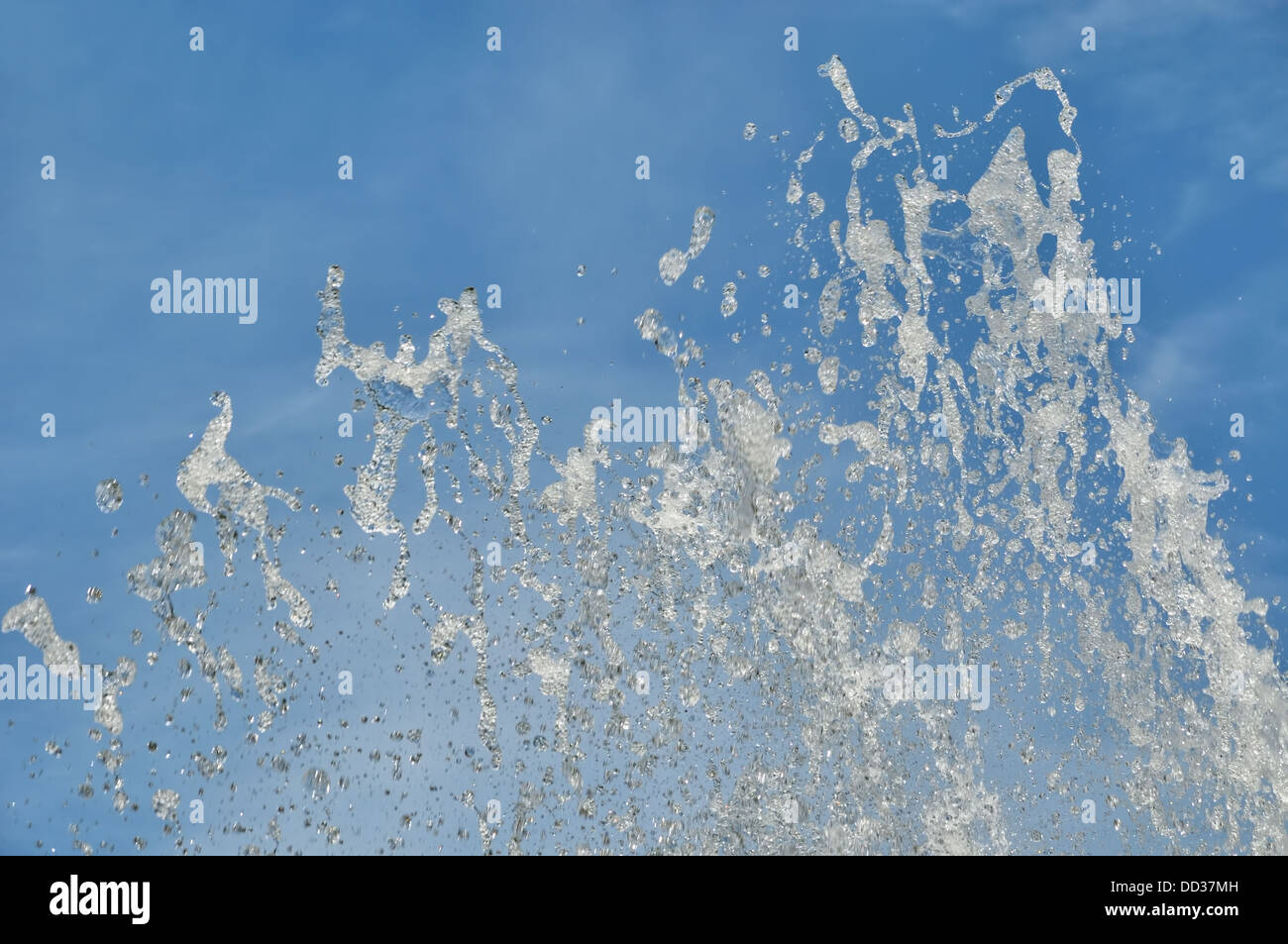 Water jets fountain running hi-res stock photography and images - Alamy