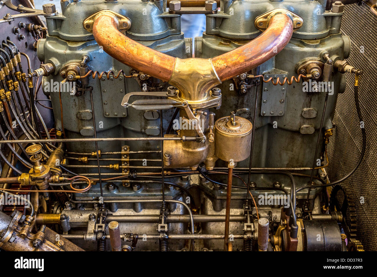 1903 Mercedes 60HP engine block Stock Photo - Alamy