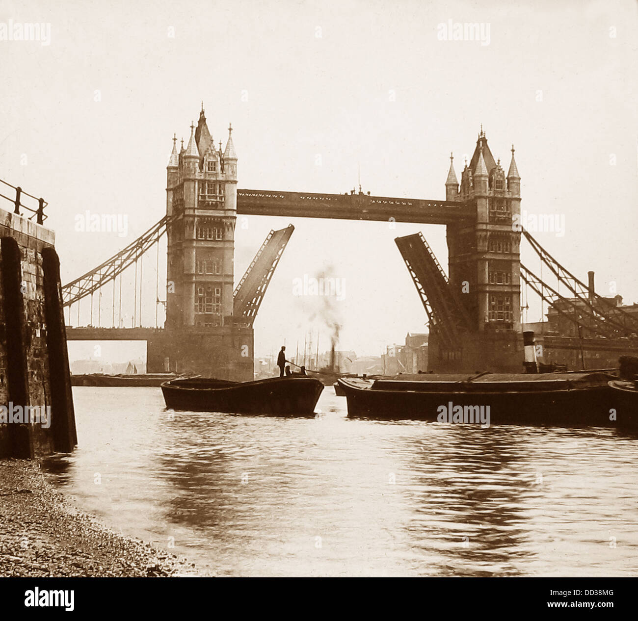Tower Bridge London Victorian period Stock Photo - Alamy