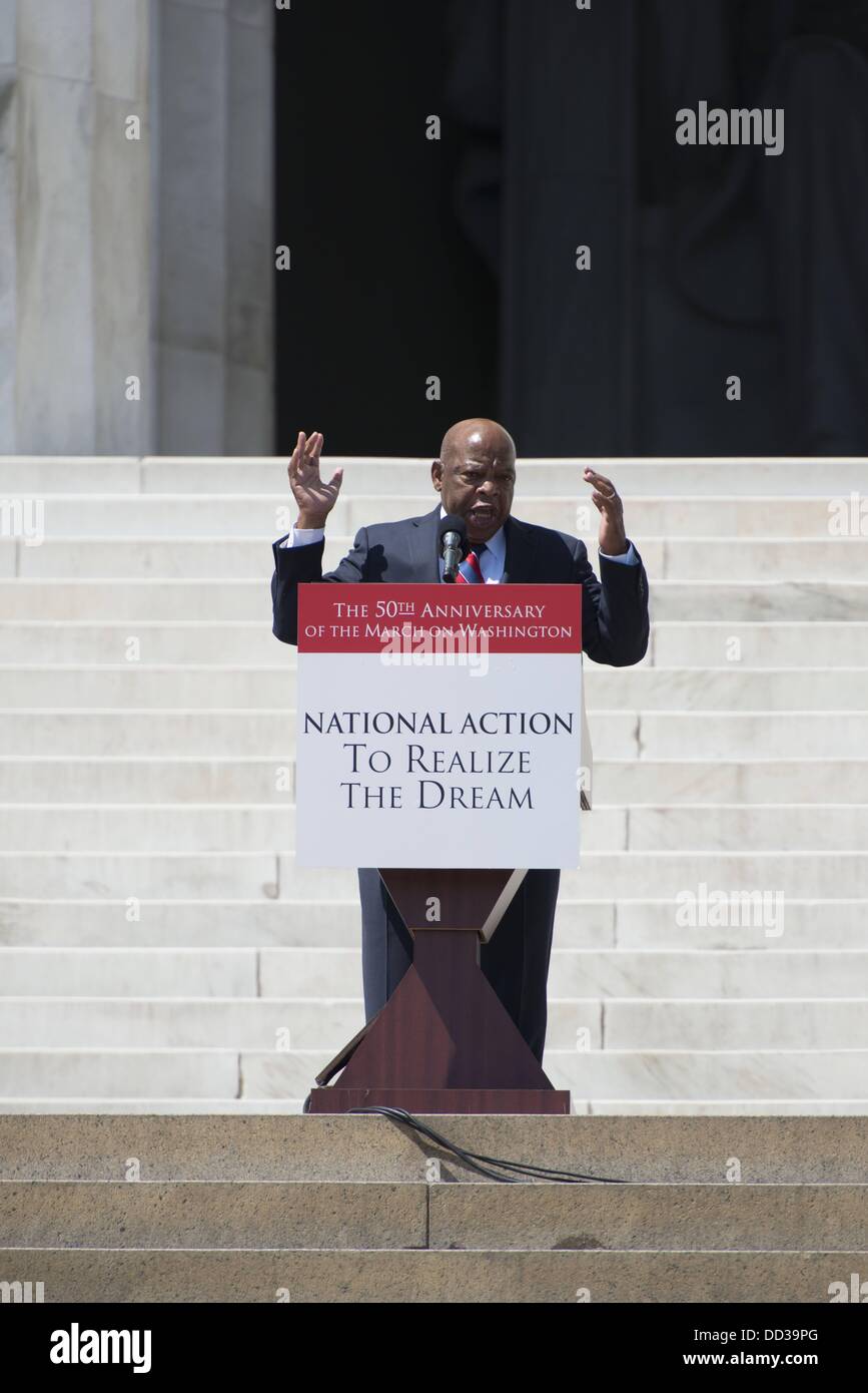 Congressman john lewis speaking hi-res stock photography and images - Alamy