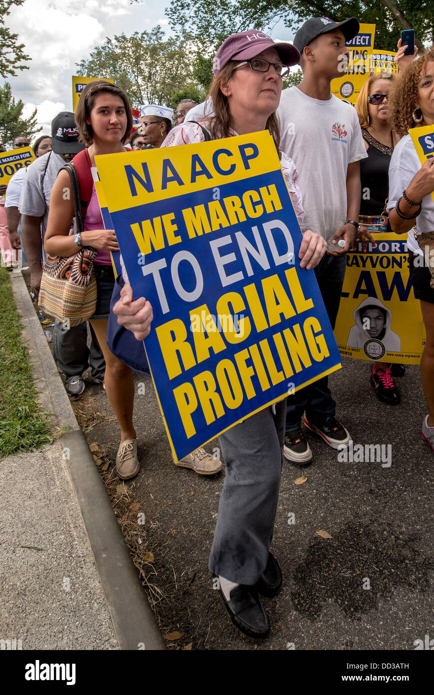Washington, D.C. USA. 24th Aug, 2013. Tens of thousands of people march ...