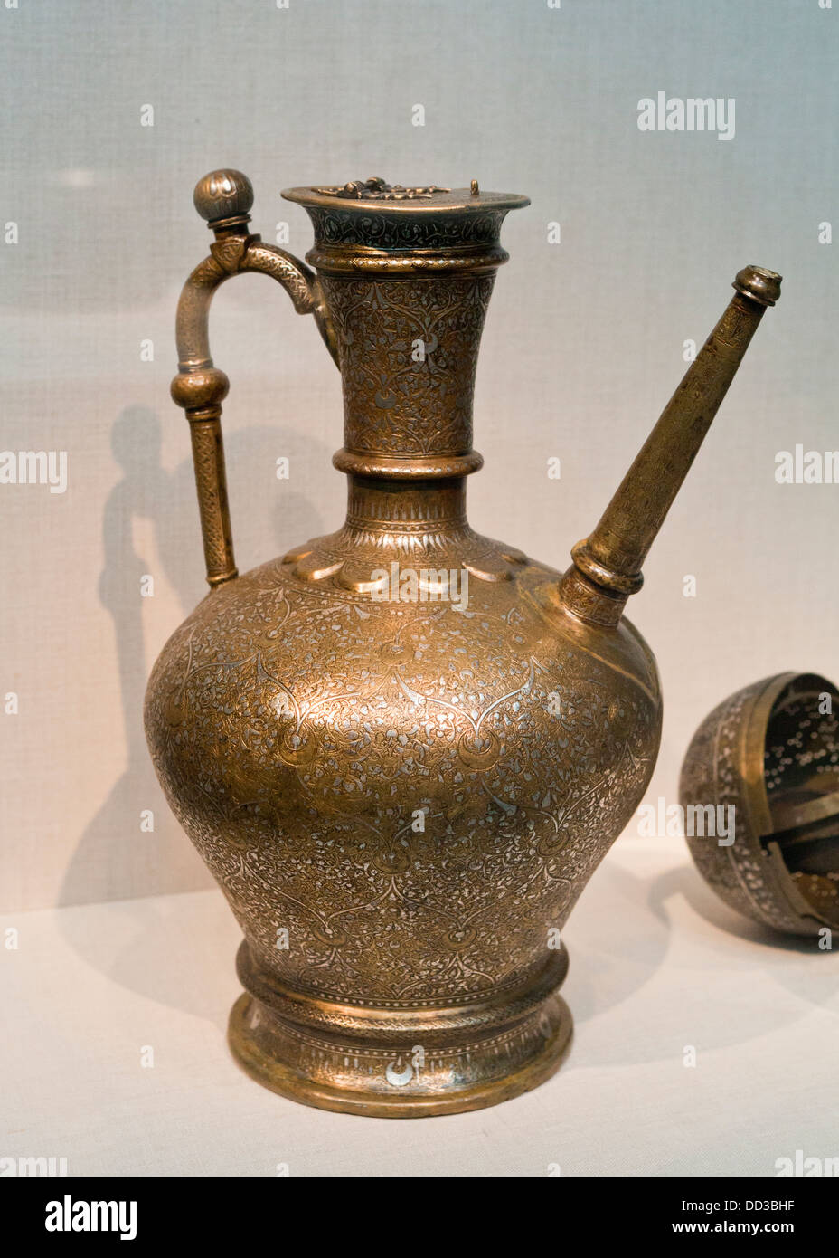 Ewer hi-res stock photography and images - Alamy