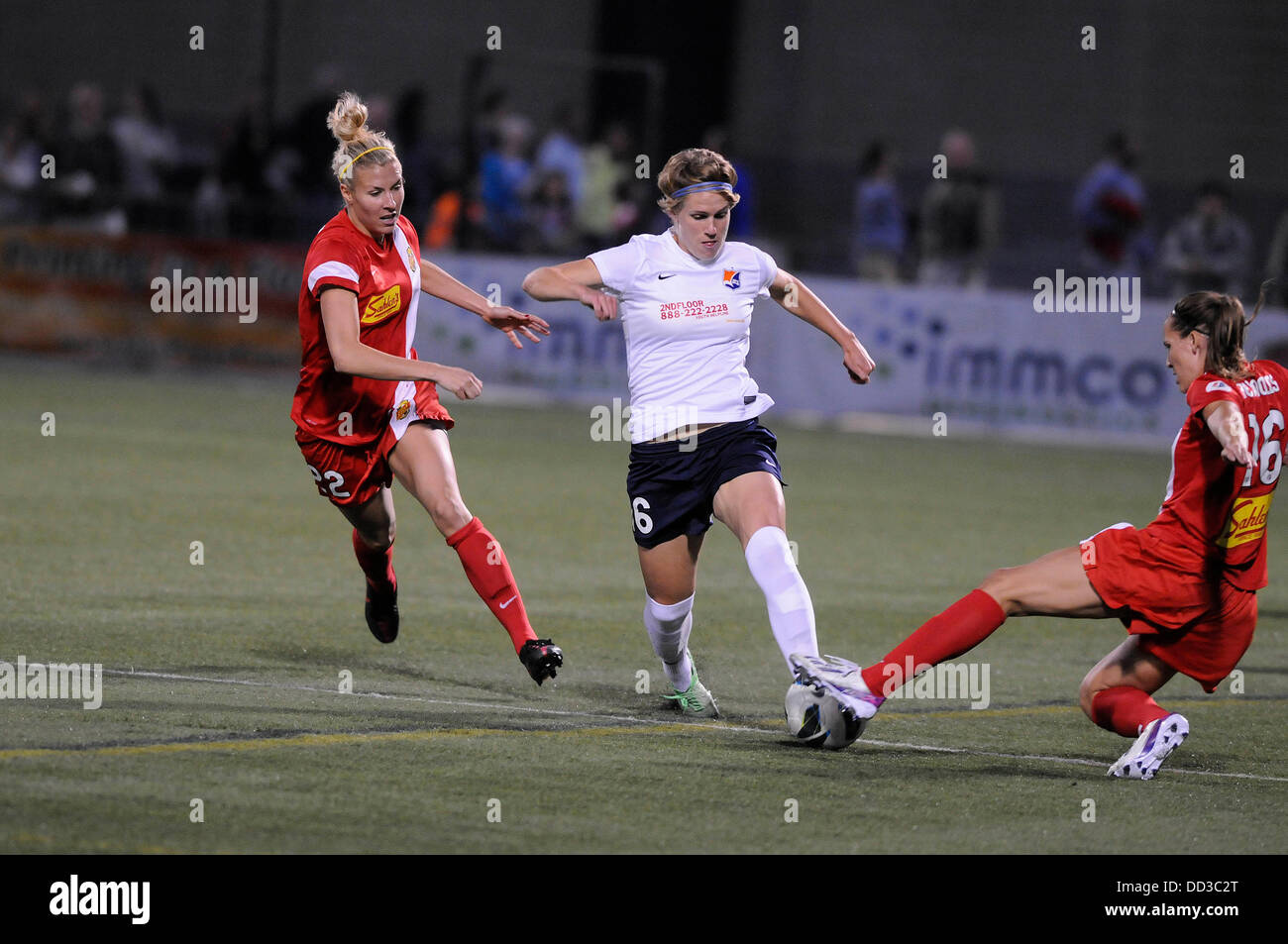 Amy taylor soccer hi-res stock photography and images - Alamy
