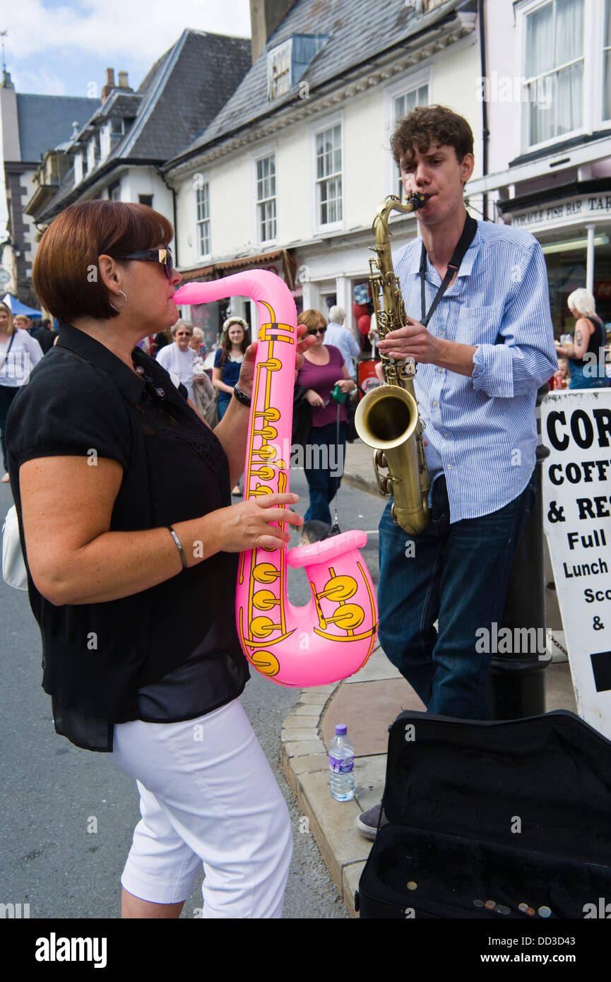 Saxofones hi-res stock photography and images - Alamy