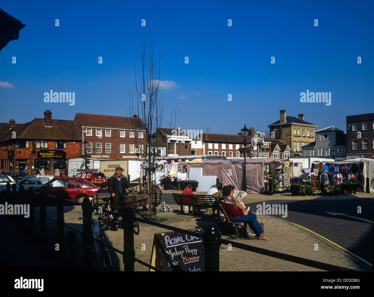 Petersfield town centre hi-res stock photography and images - Alamy