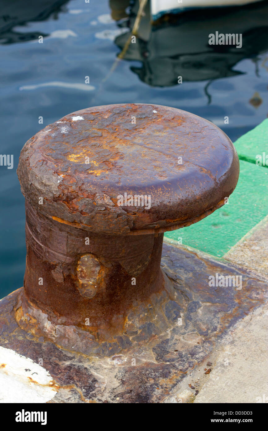 Very old iron boat hi-res stock photography and images - Alamy