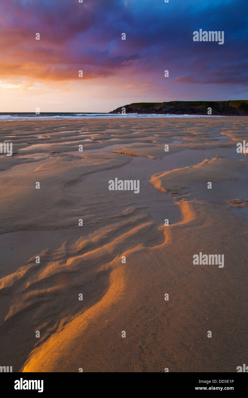 Cornwall beach sunset hi-res stock photography and images - Alamy