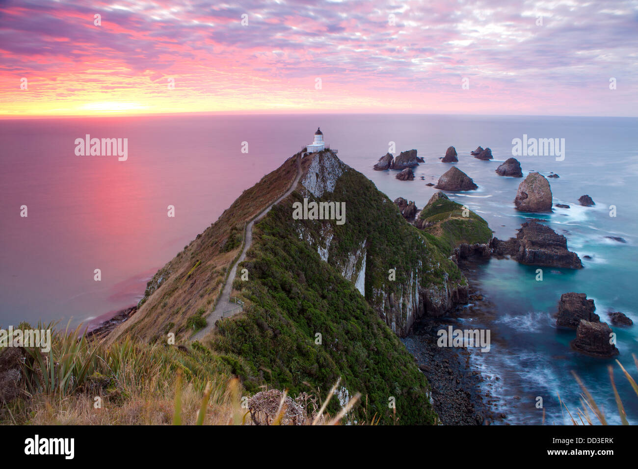 Nugget point new zealand hi-res stock photography and images - Alamy