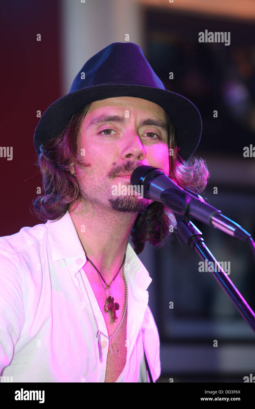 Lanny hi-res stock photography and images - Alamy