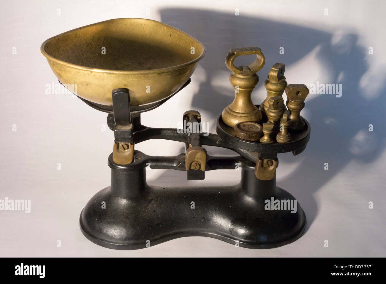 Weighing scales rustic hi-res stock photography and images - Alamy