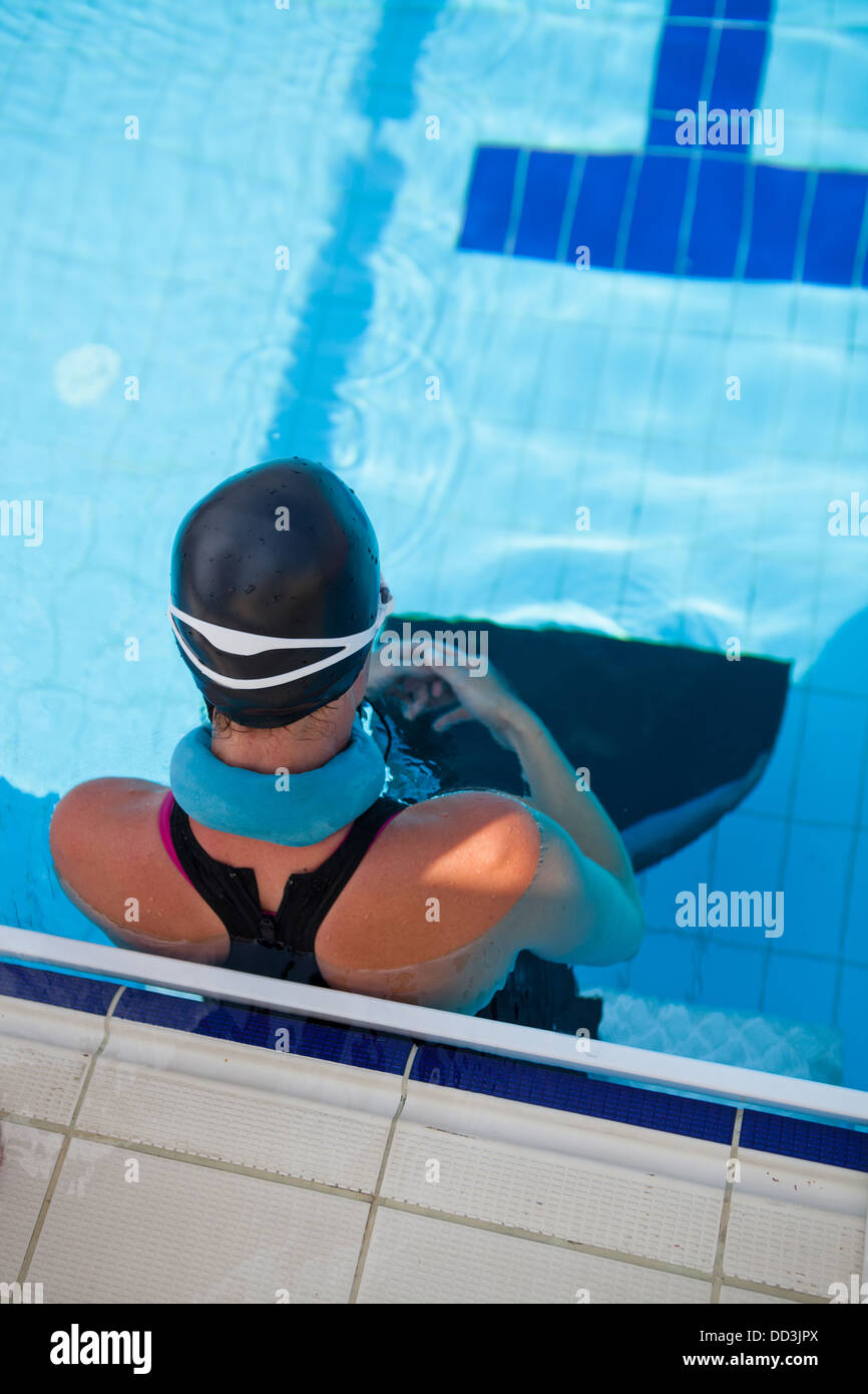 Woman freediving hi-res stock photography and images - Alamy