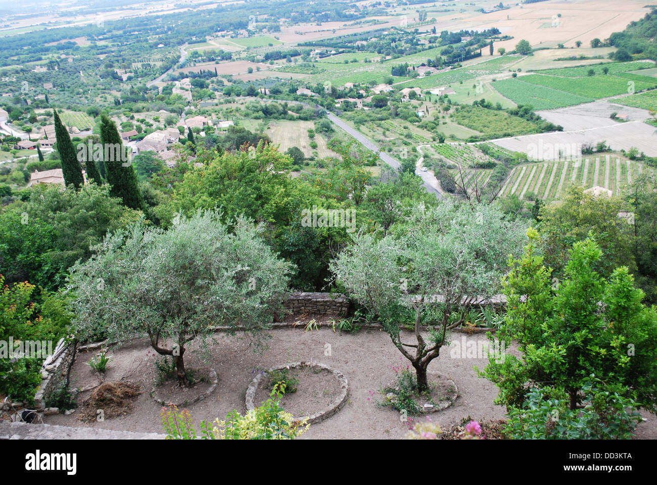 Landscape of countryside view from Gordes village, Vaucluse, Provence ...
