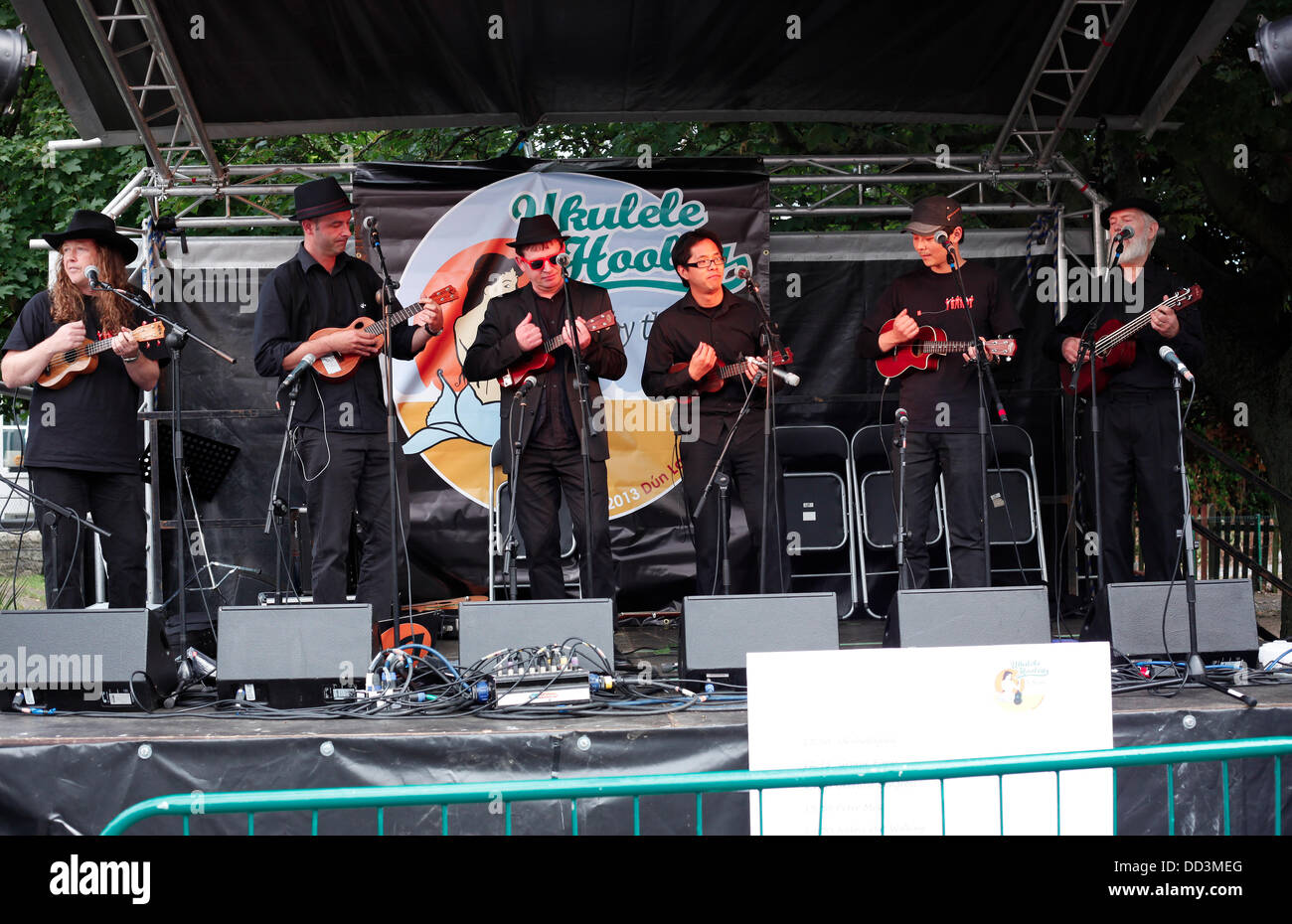 Dún Laoghaire, County Dublin, Ireland. 25th August 2013. The Ukulele ...