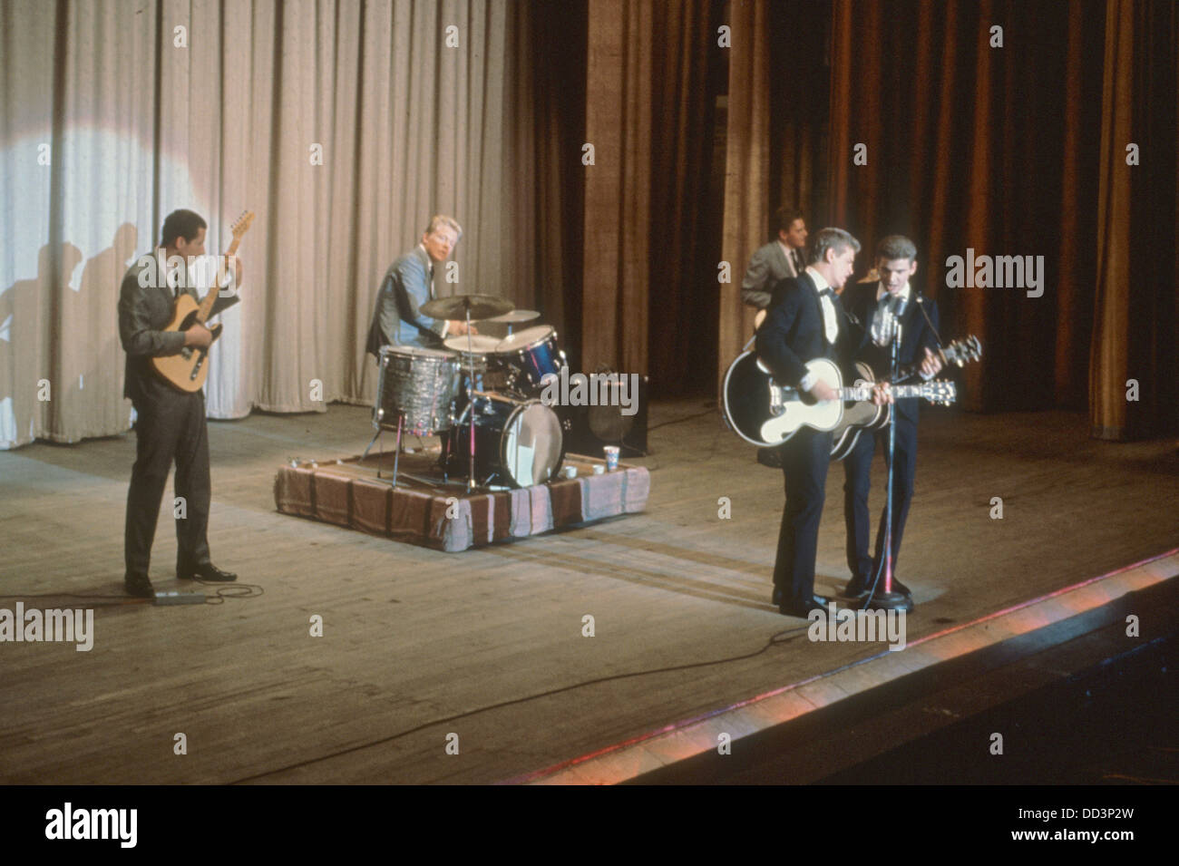 Everly brothers 1962 hi-res stock photography and images - Alamy