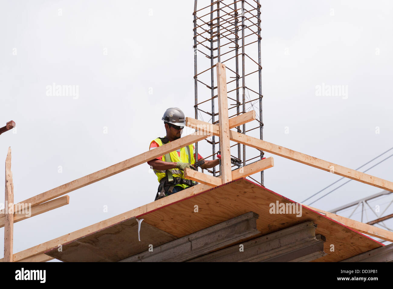 Construction worker on building Stock Photo - Alamy