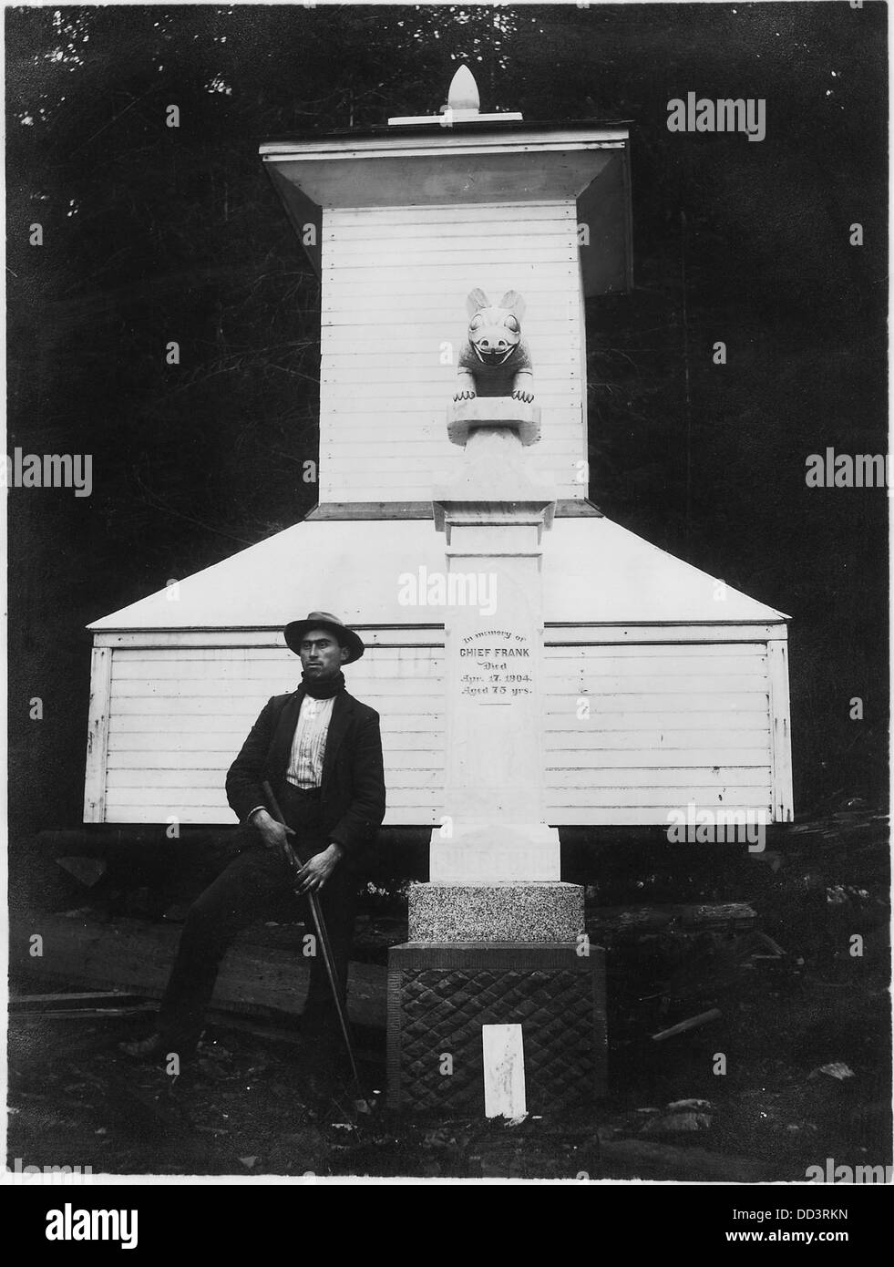 Standing burial Black and White Stock Photos & Images - Alamy