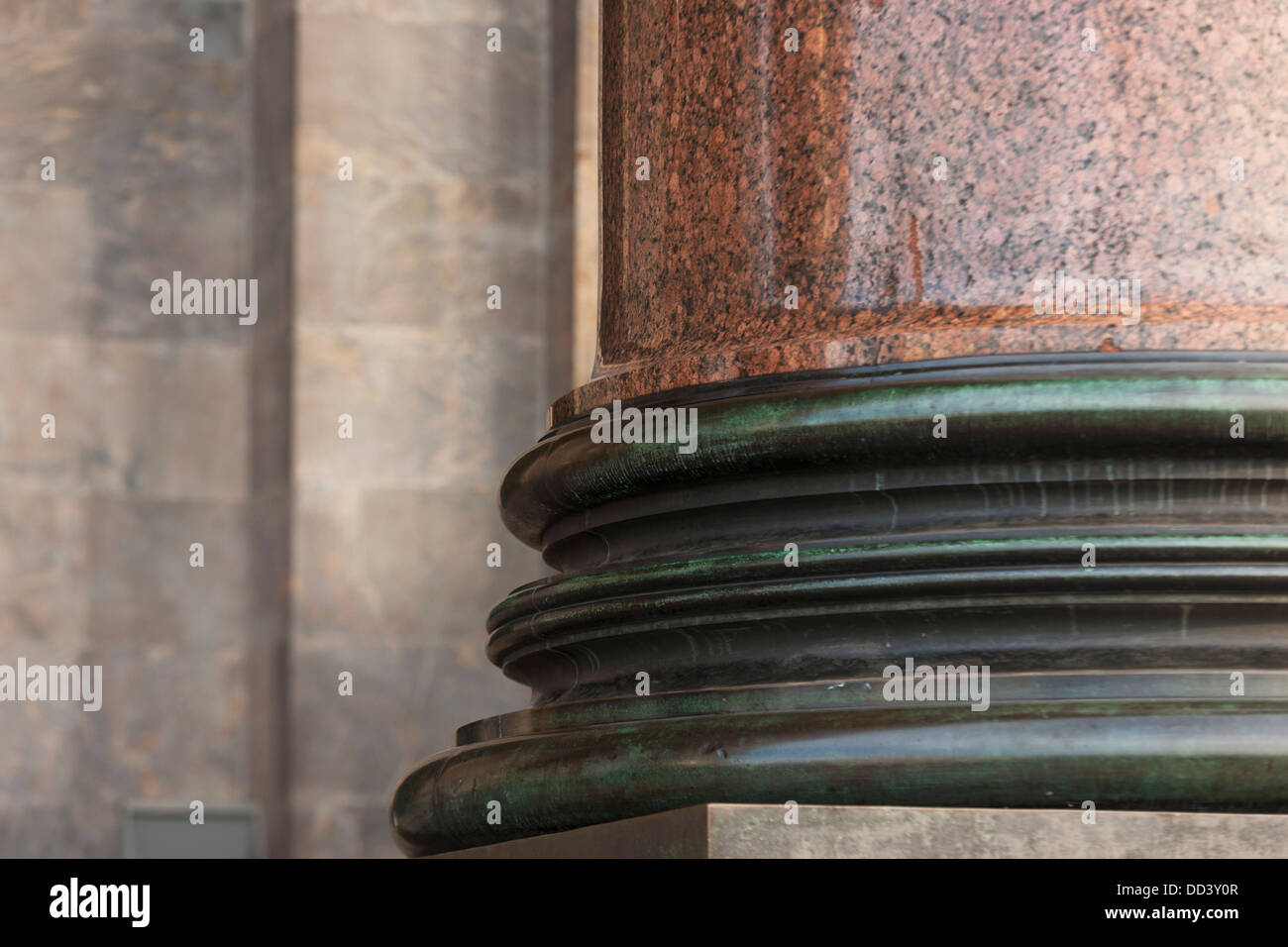 Bronze column base hi-res stock photography and images - Alamy