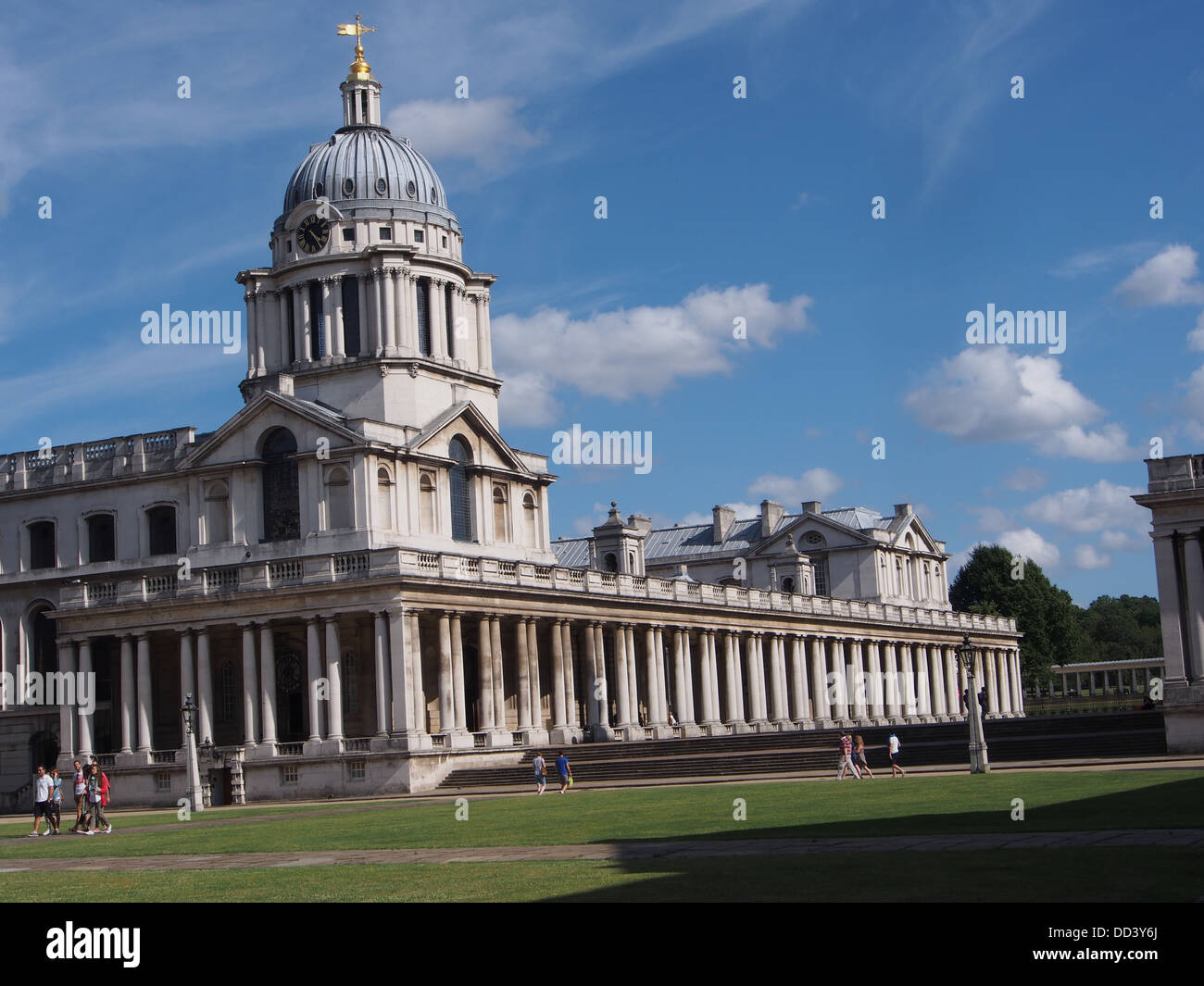 Royal college building hi-res stock photography and images - Alamy