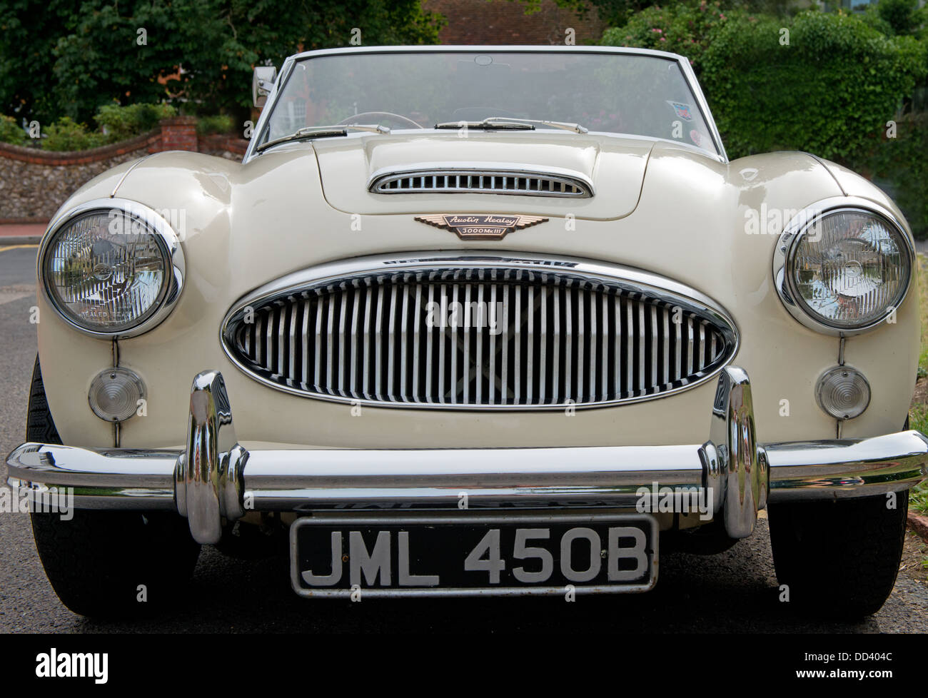 Austin healey rally car hi-res stock photography and images - Alamy