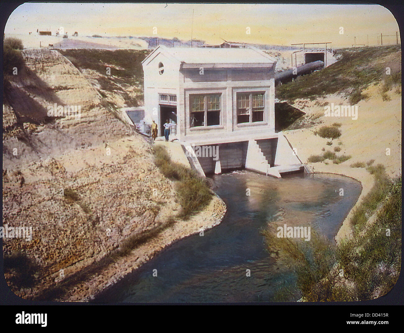 This photograph features the Outlook Pumping Plant in Washington, part ...