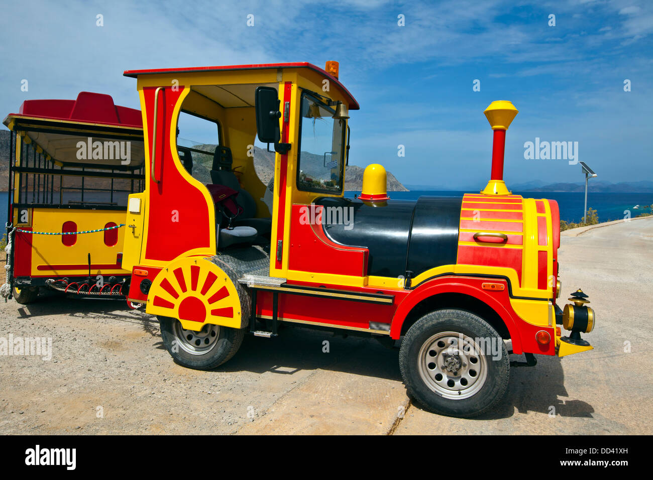 Orange and yellow locomotive hi-res stock photography and images - Alamy