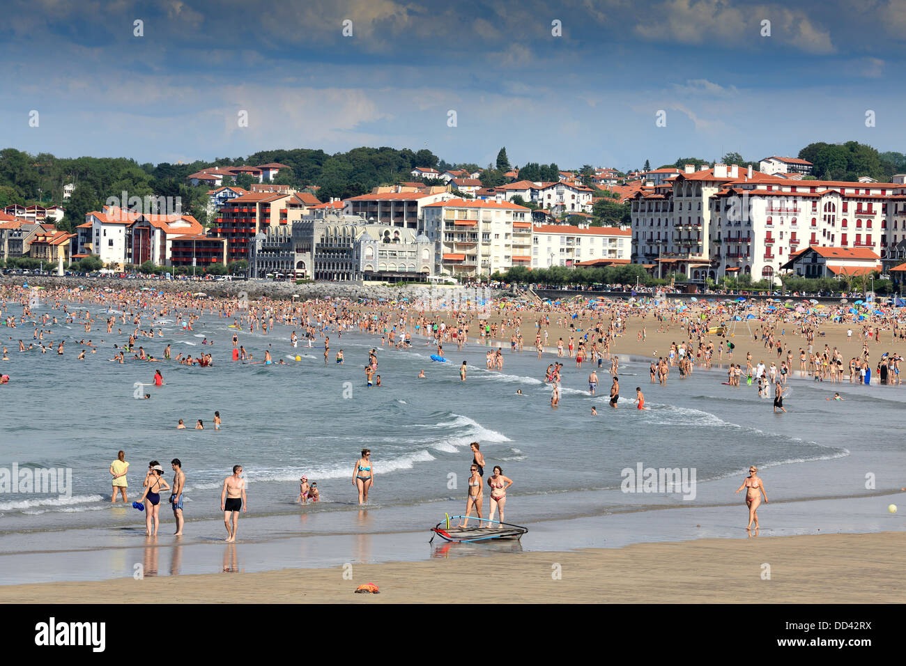 Summer crowd on Hendaye Beach in southern France on the border with ...