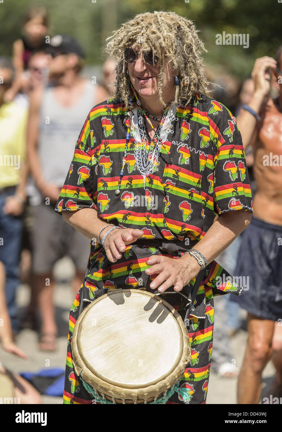 Montreal les tam tams du mont royal hi-res stock photography and images ...