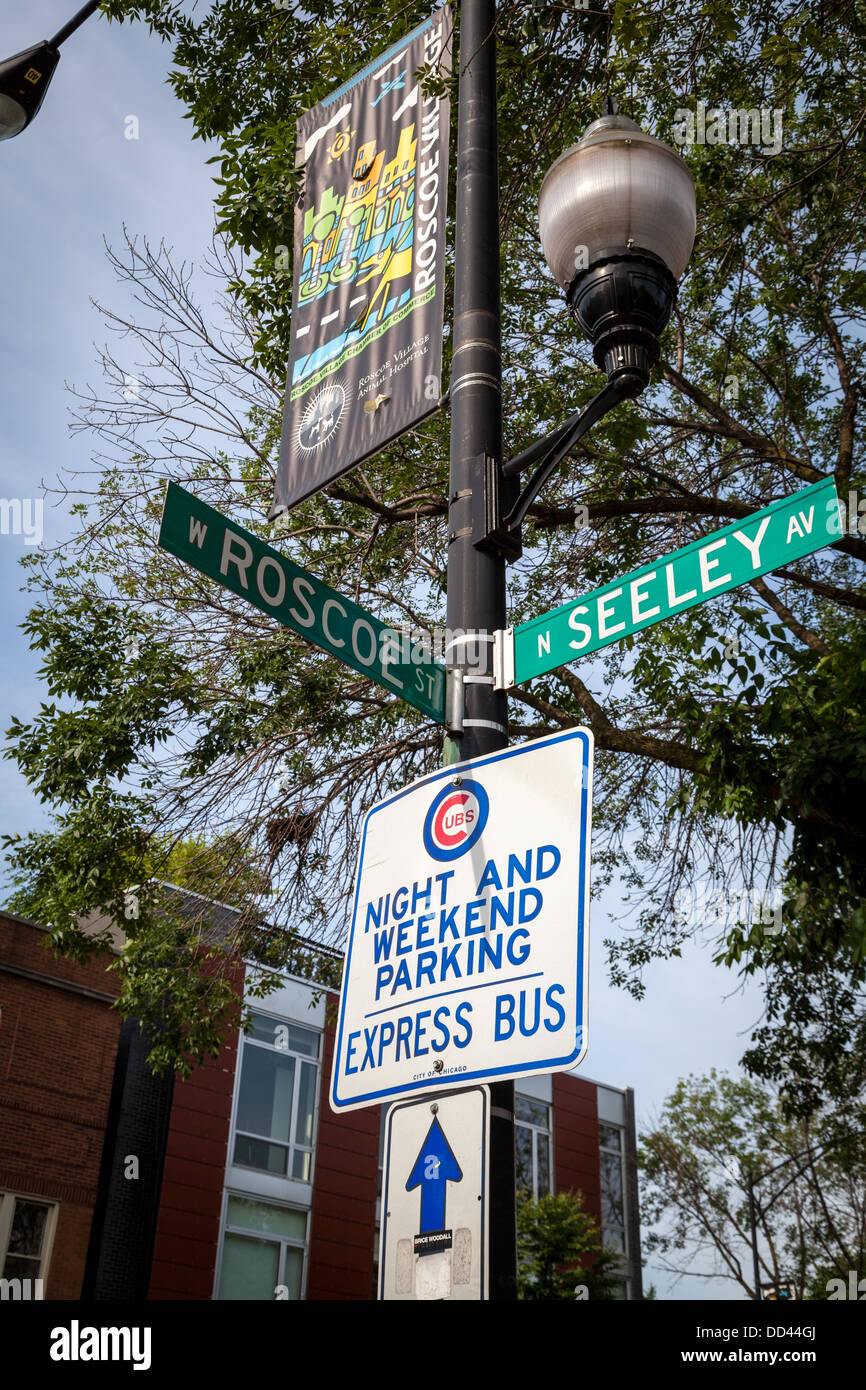 Street sign in Roscoe Village Stock Photo - Alamy