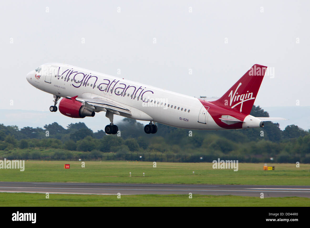 Virgin Atlantic Airbus A320 departing Manchester Airport on a gloomy ...