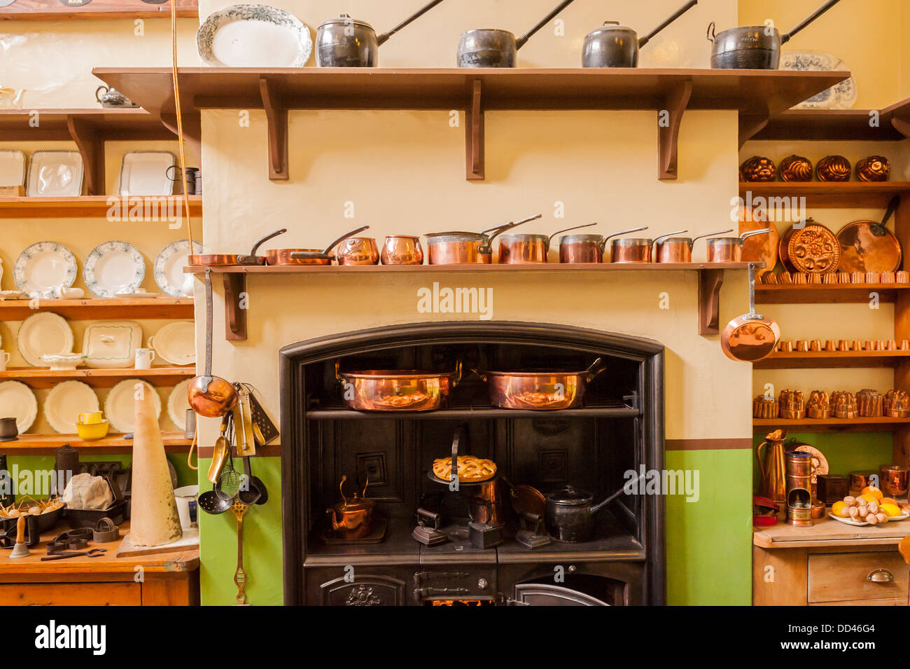 Interior beaulieu house uk hi-res stock photography and images - Alamy