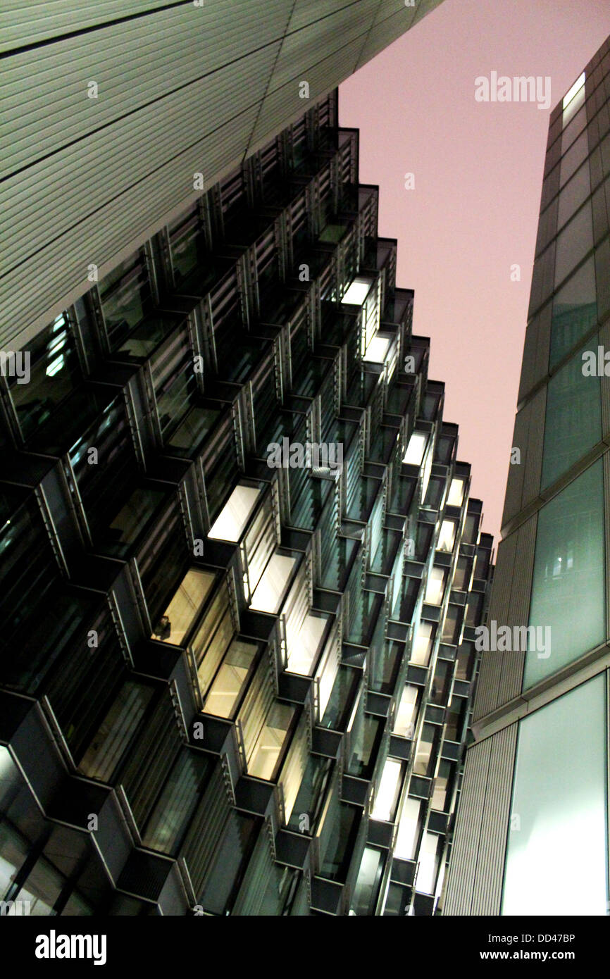 More london riverside offices and tower bridge hi-res stock photography ...