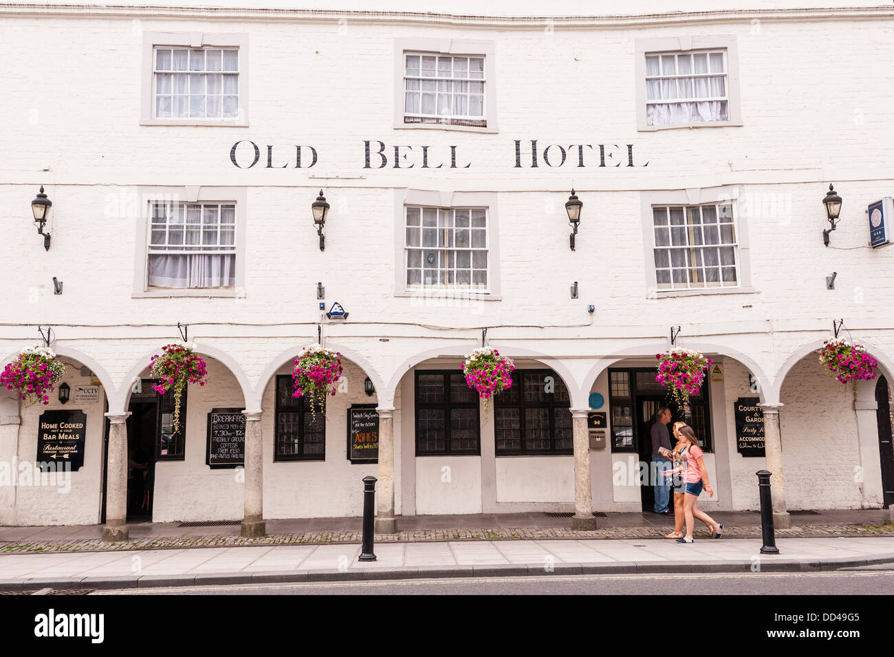 Bell hotel hi-res stock photography and images - Alamy