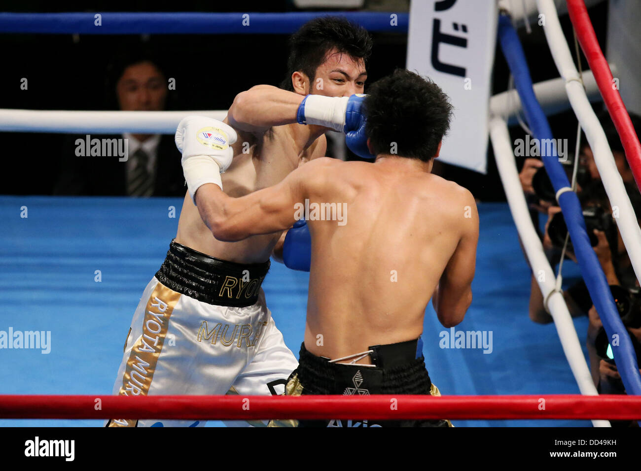 Tokyo, Japan. 25th Aug, 2013. (L to R) Ryota Murata (JPN), Akio Shibata ...