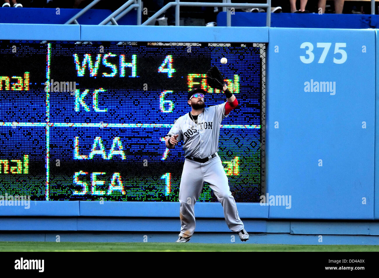 Los Angeles, CA, USA. 25th Aug, 2013. Boston Red Sox left fielder Jonny ...