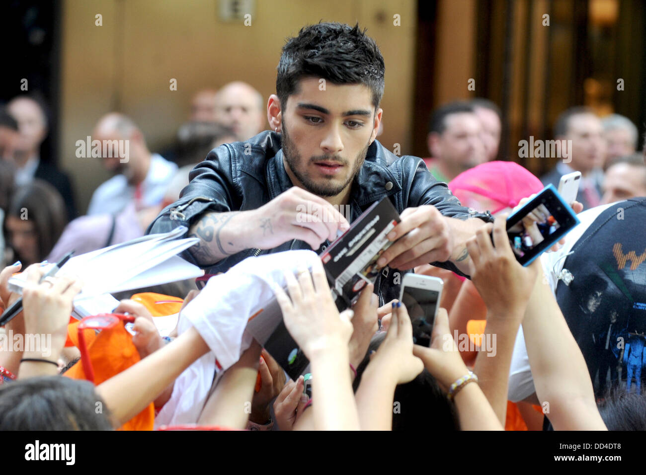 Zayn Malik of One Direction performing on NBC's 'Today' at Rockefeller ...