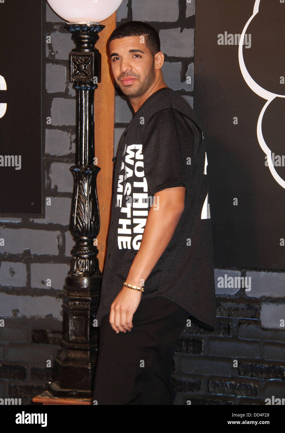 Drake rapper hi-res stock photography and images - Alamy