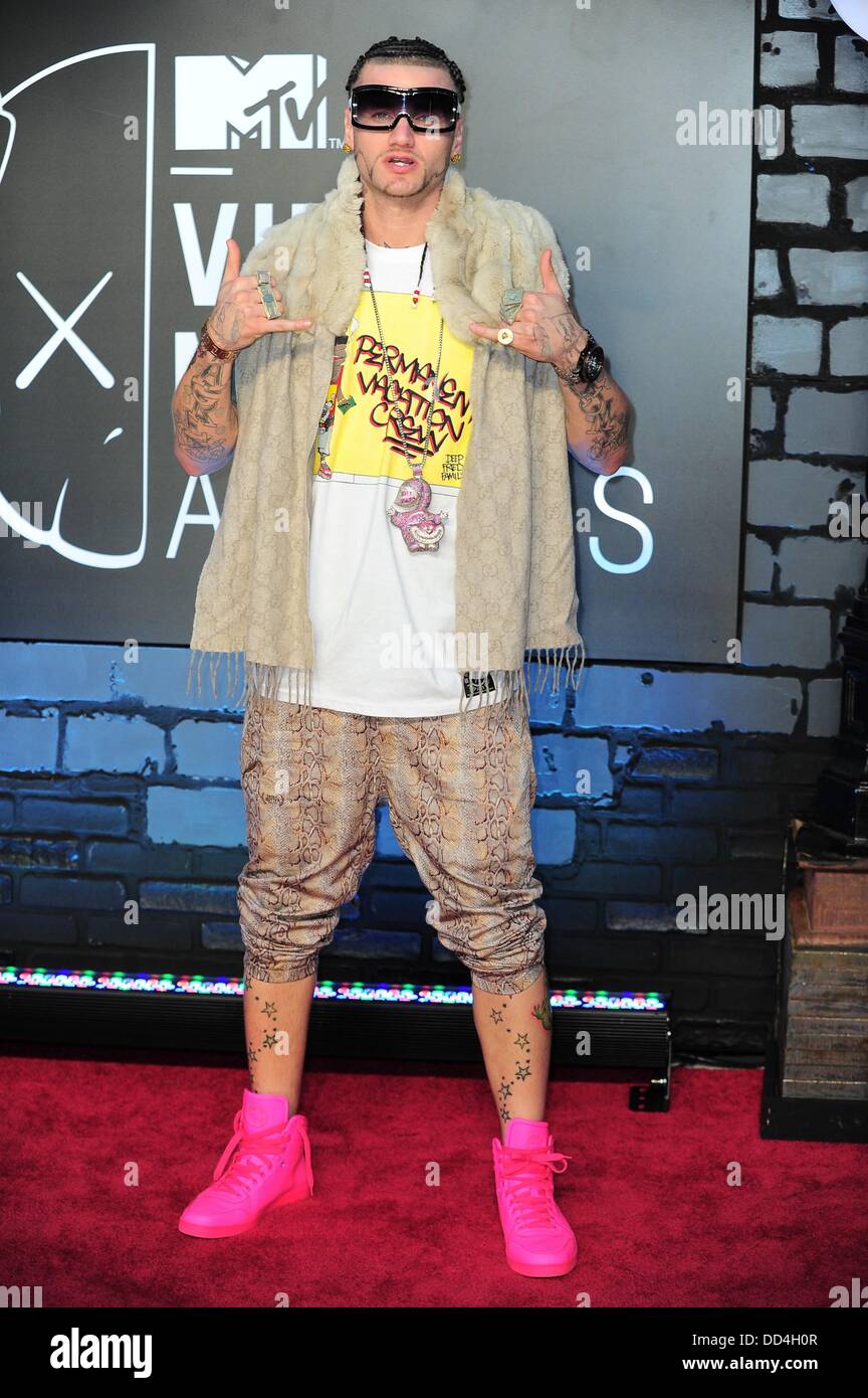 Riff raff hi-res stock photography and images - Alamy