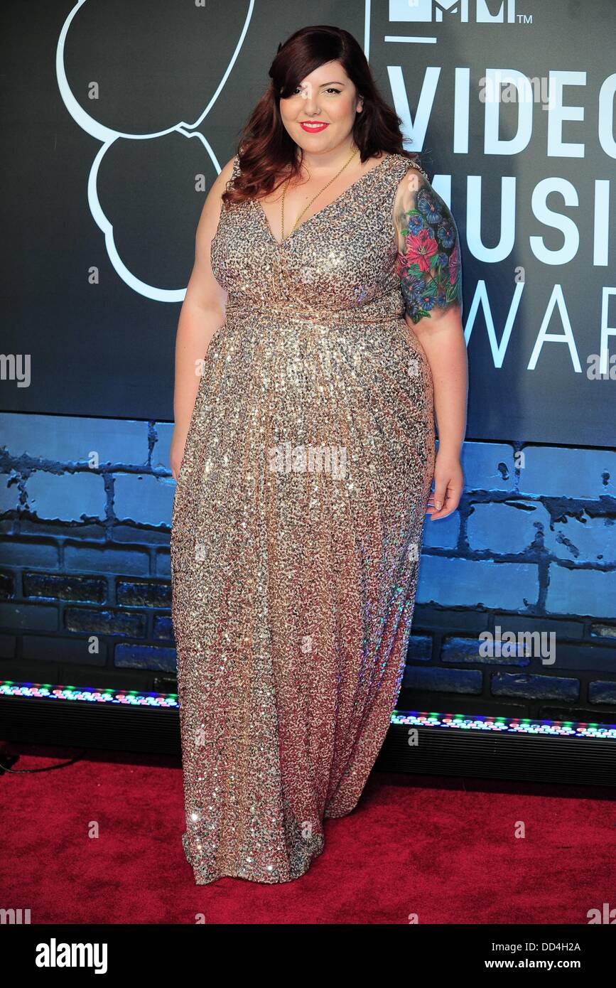 Mary Lambert Hot