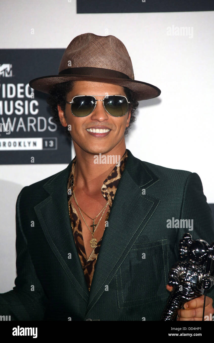 Brooklyn, New York, USA. 25th Aug, 2013. US singer Bruno Mars poses in ...