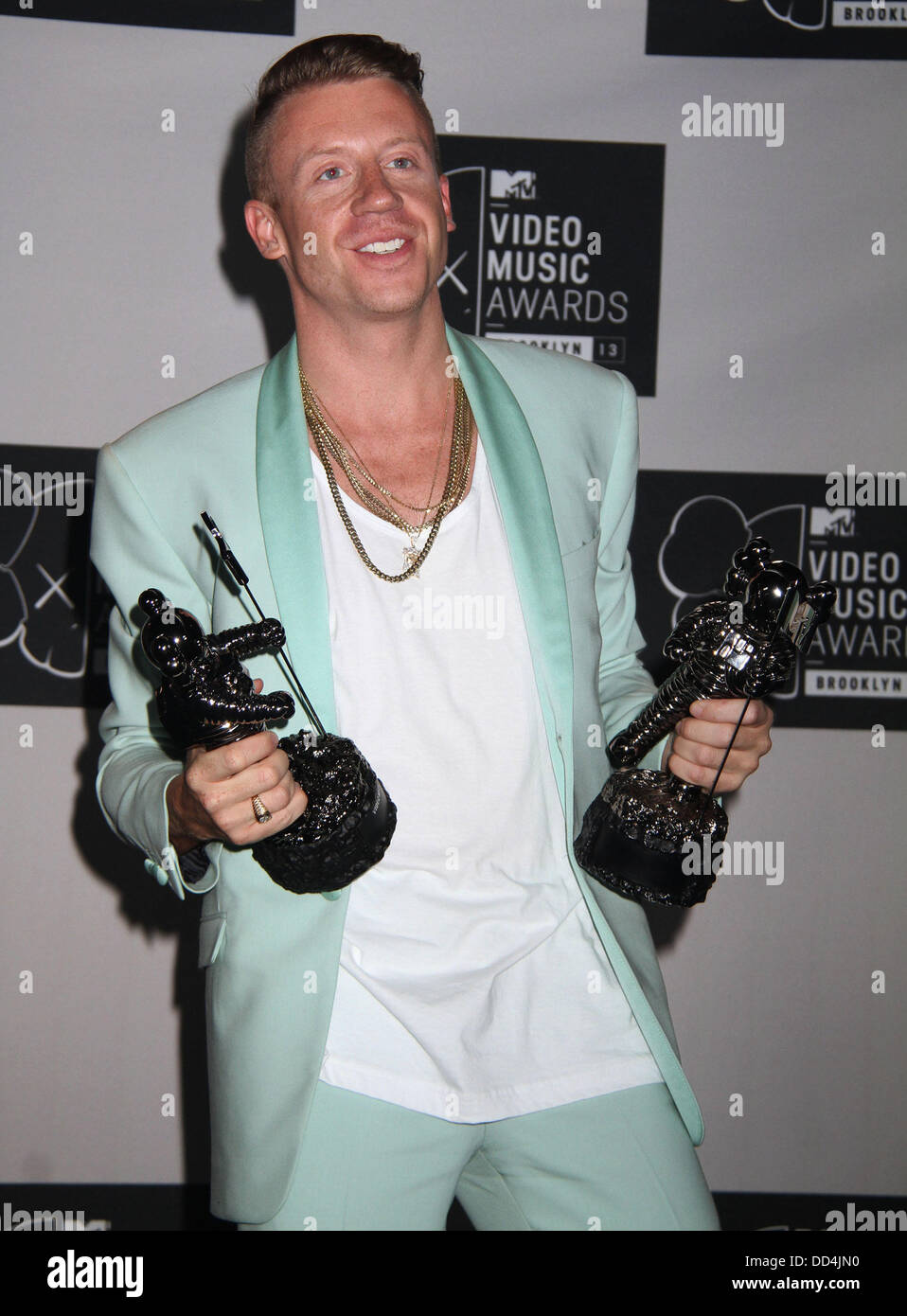 New York, New York, USA. 25th Aug, 2013. Rapper MACKLEMORE poses for ...