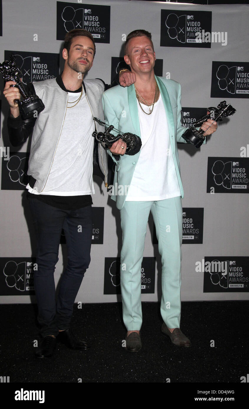 New York, New York, USA. 25th Aug, 2013. Rapper MACKLEMORE and RYAN ...