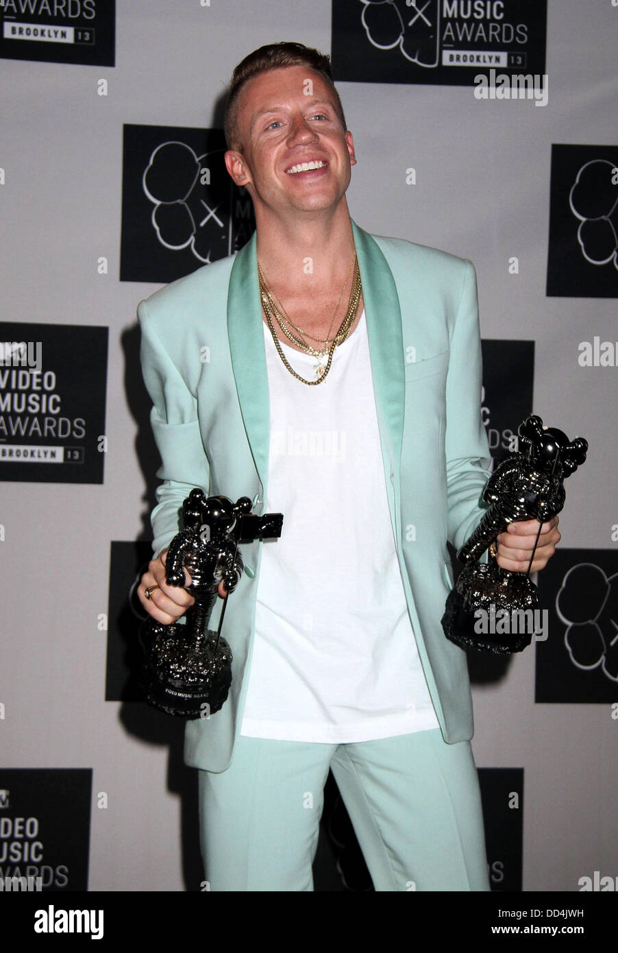 New York, New York, USA. 25th Aug, 2013. Rapper MACKLEMORE poses for ...