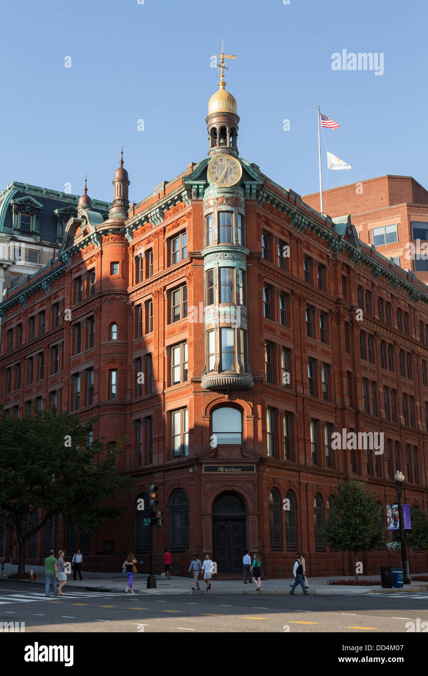 SunTrust banks building, Washington DC, USA Stock Photo - Alamy