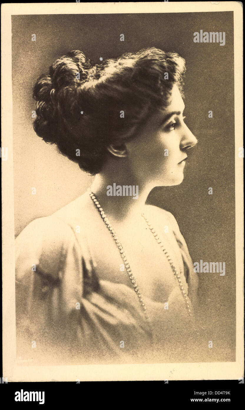 Lady patricia ramsay hi-res stock photography and images - Alamy