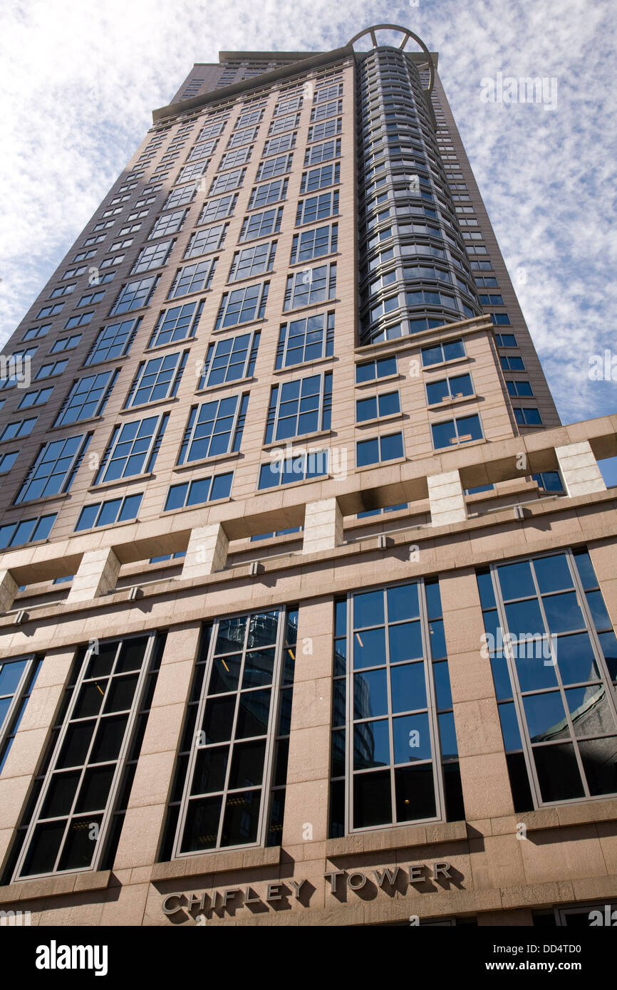 chifley tower, office skyscraper in sydney city centre,viewed from ...