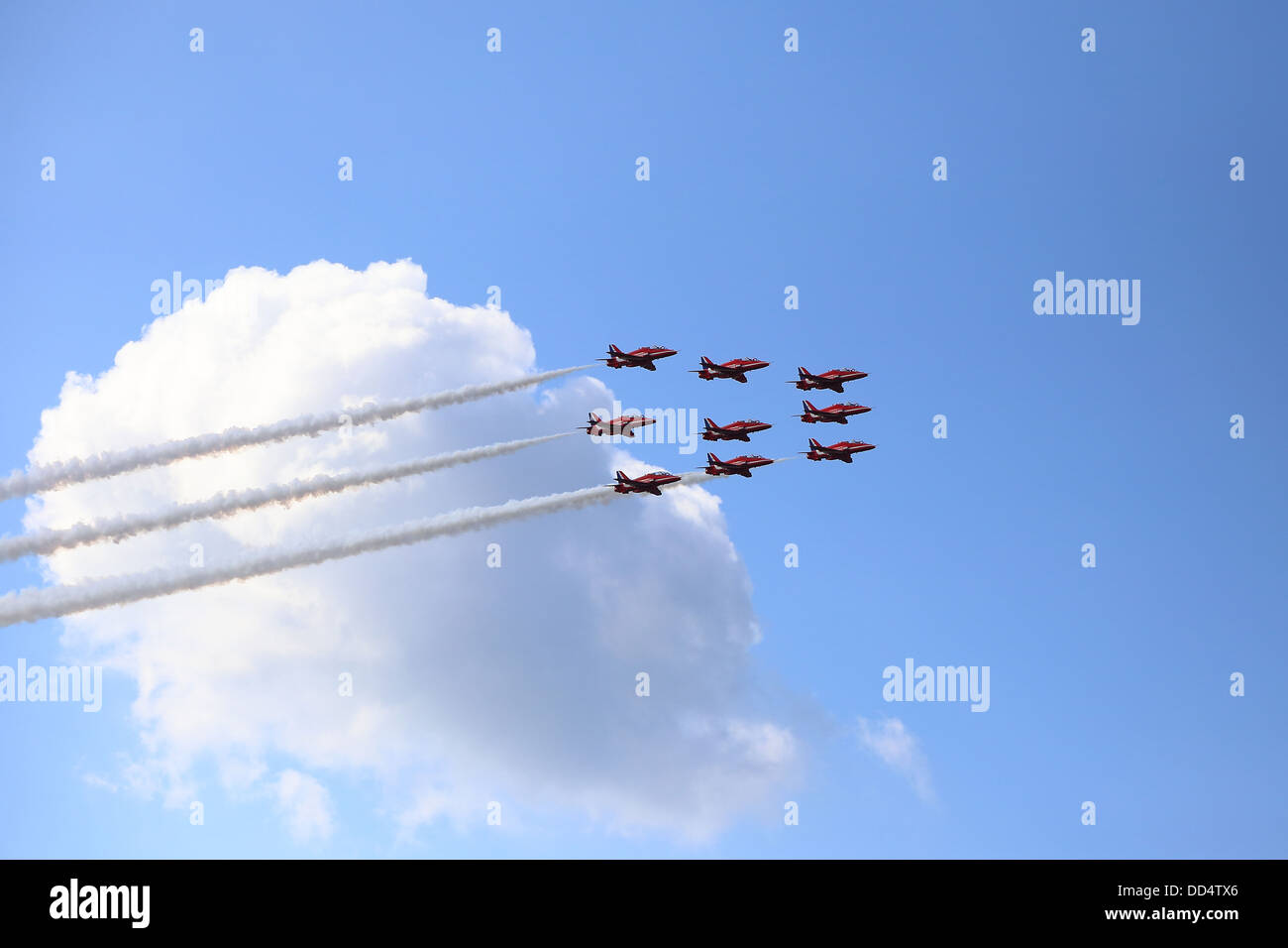Wings and wheels hi-res stock photography and images - Alamy