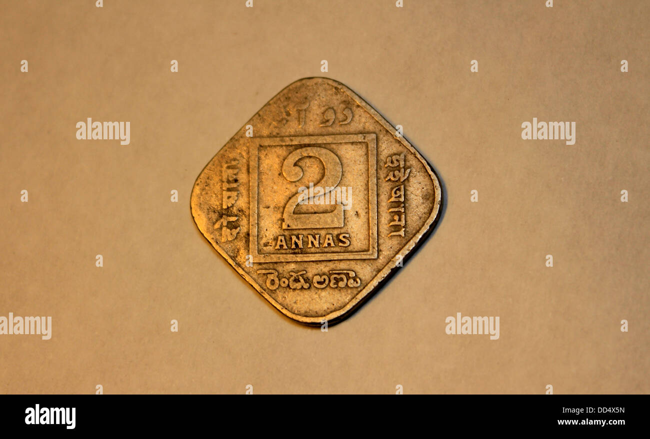 Indian old coins hi-res stock photography and images - Alamy